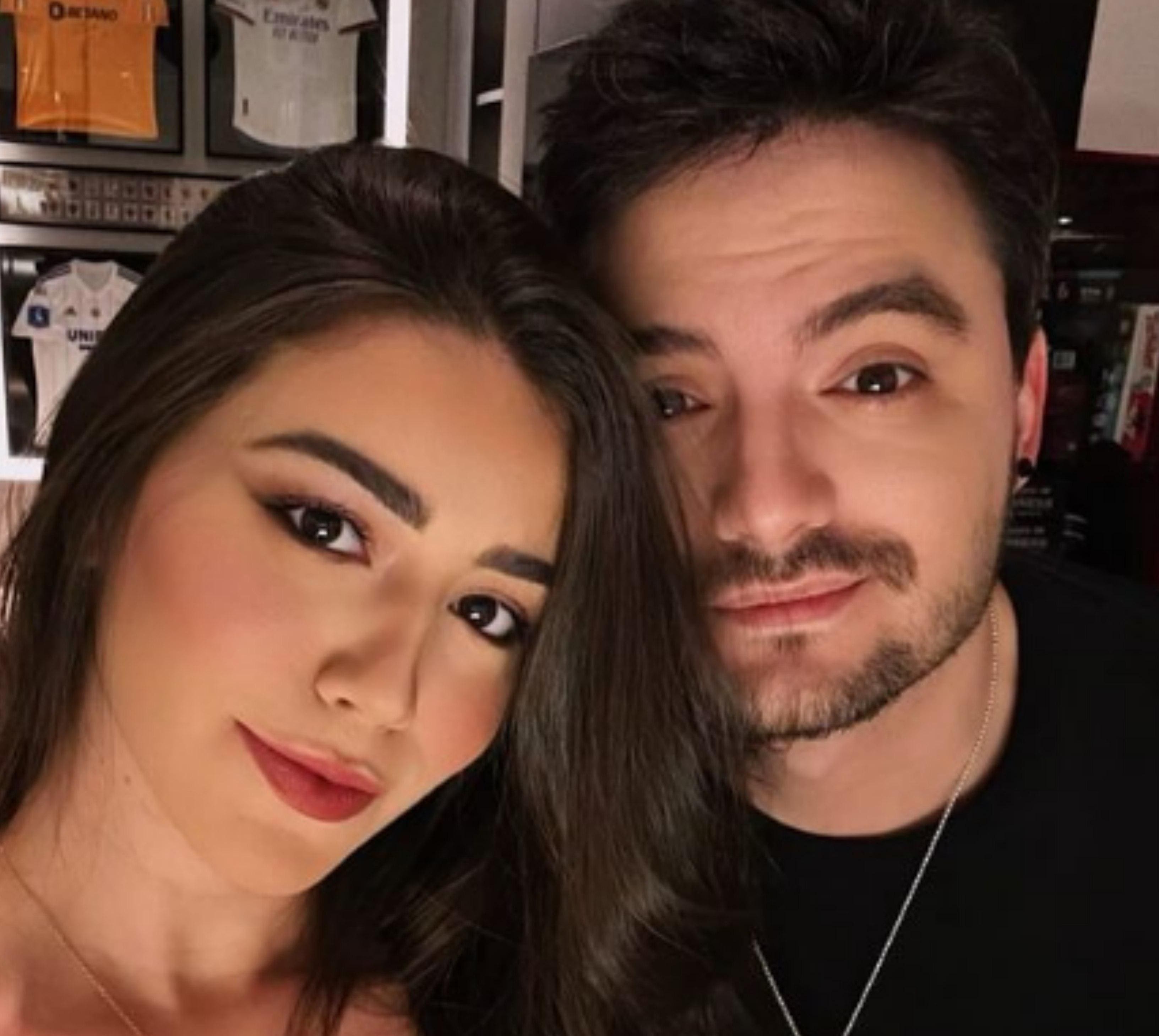 Felipe Neto Assume Namoro E Casal é Atacado O Tempo